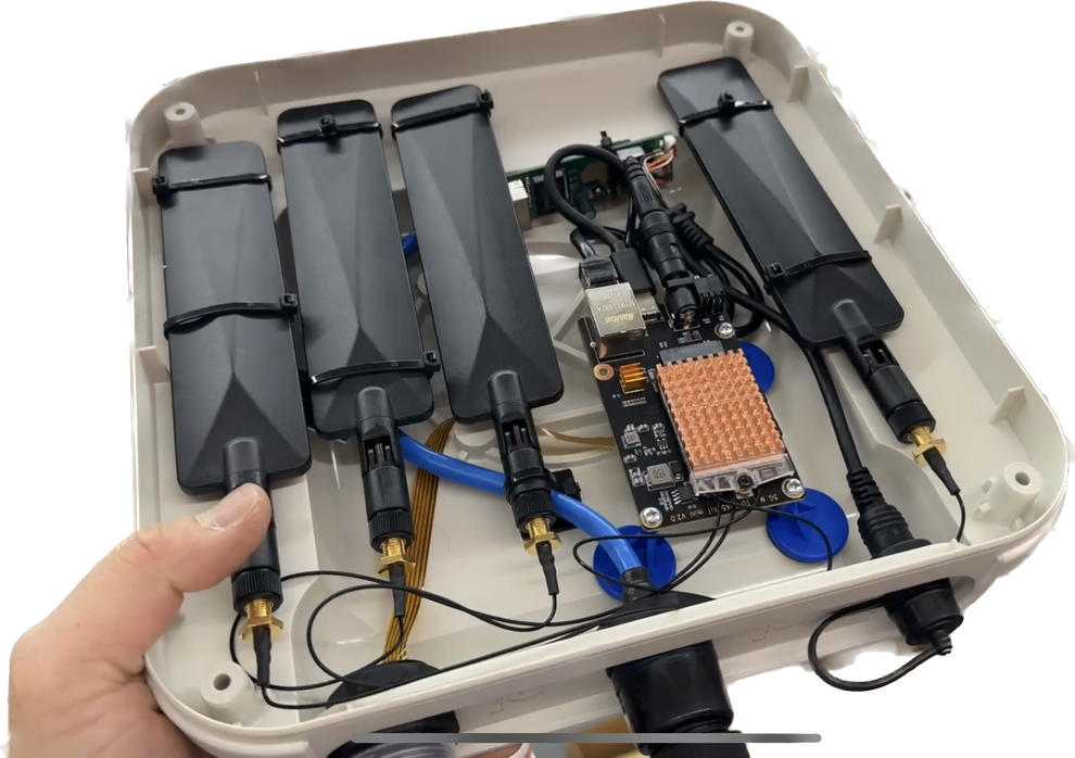 💦 4X4 Custom - Qualcomm Snapdragon X62 - Quectel RM520N-GL - PoE Outdo ...